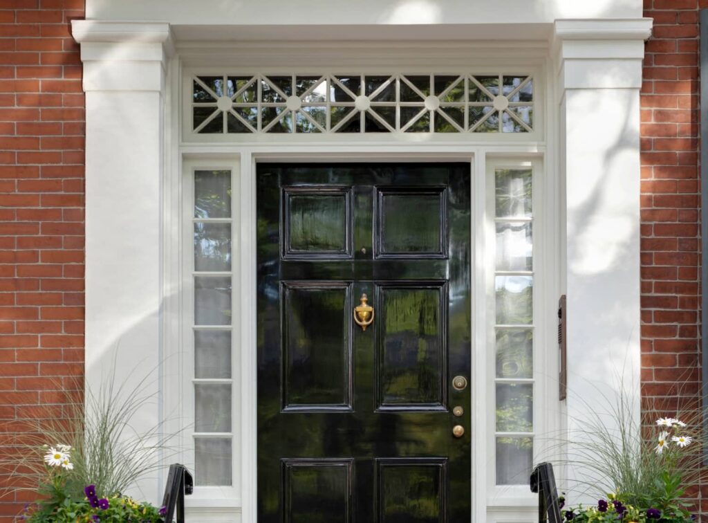 What is the Purpose of a Transom Window? - Champia